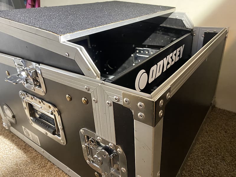 Odyssey ATA Mixer Combo Rack, 10U Slant, 6U Vertical – FZ1006 | Reverb