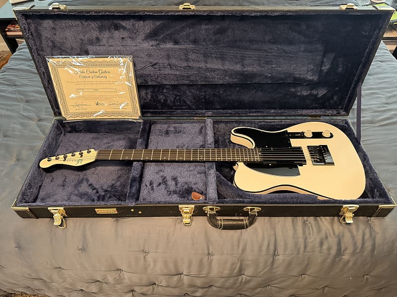 Halo Salvus 6 string baritone guitar | Reverb