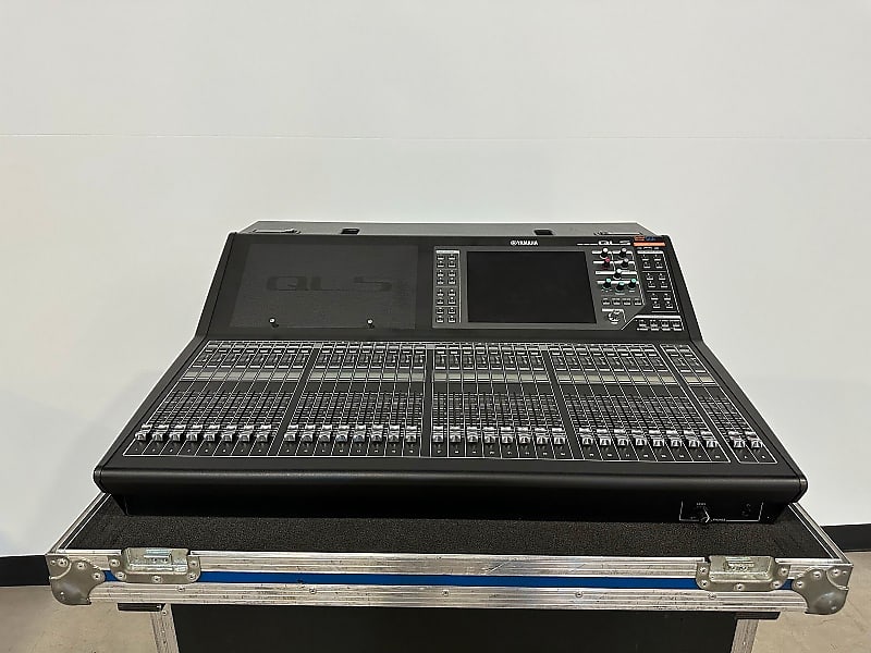 Yamaha QL5 Digital Mixing Console With Original Box | Reverb