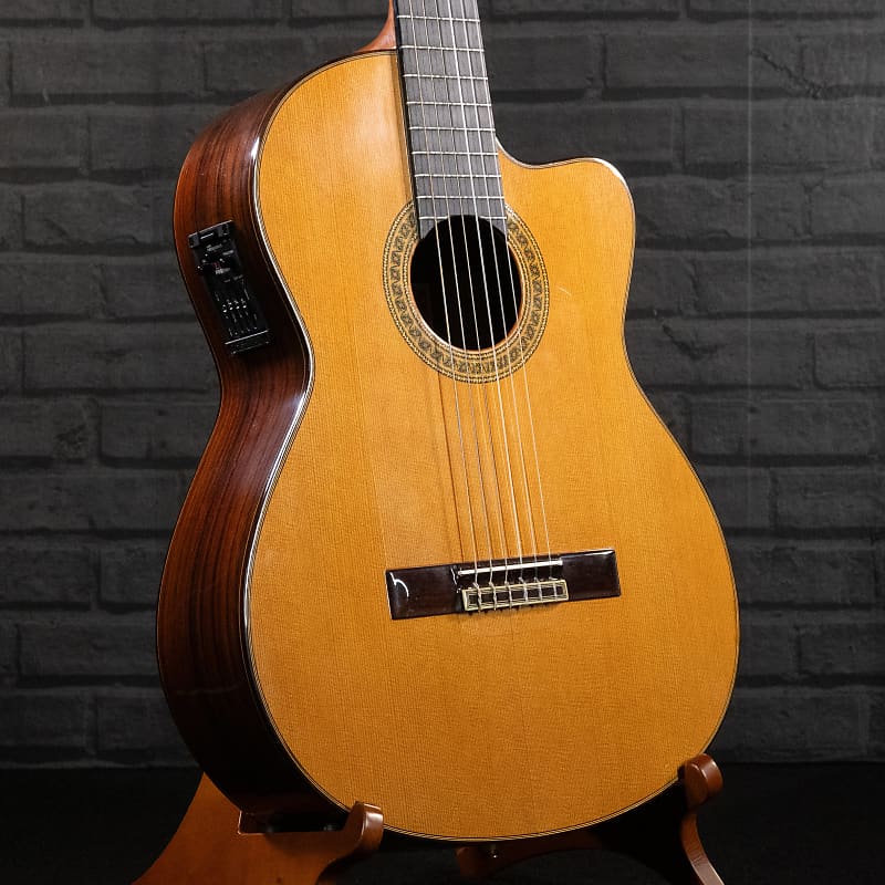 Esteve Guitars 70-5265 Cutaway Classical Guitar USED | Reverb