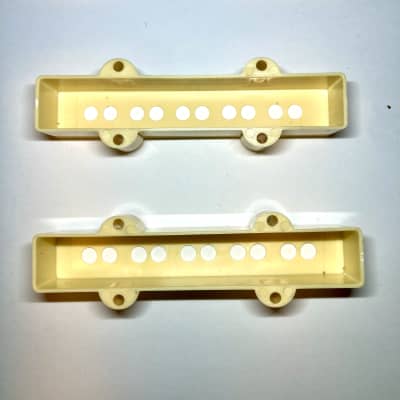 Jazz Bass 5-String Pickup Covers 2024 - Cream / Ivory | Reverb