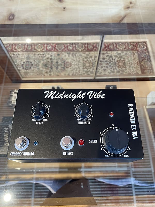 R Weaver FX Midnight Vibe Chorus/Vibrato | Reverb