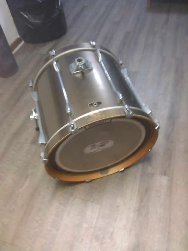 Tama Superstar 22 inch by 17 inch bass drum(21 rim to rim) | Reverb