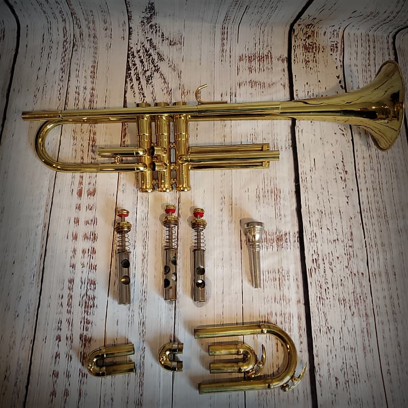 Elkhorn by Getzen trumpet with case and mouthpiece | Reverb