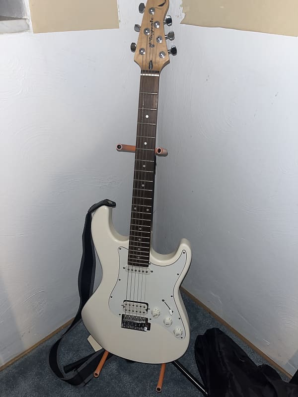 Dean Playmate electric Guitar Classic white | Reverb