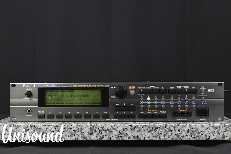 Roland XV-5080 Rackmount Synthesizer in Very Good | Reverb Canada