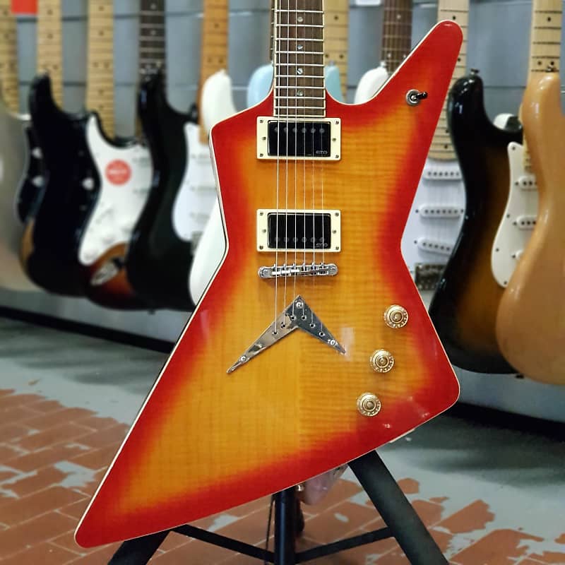 Dean Z Model Explorer Korea | Reverb