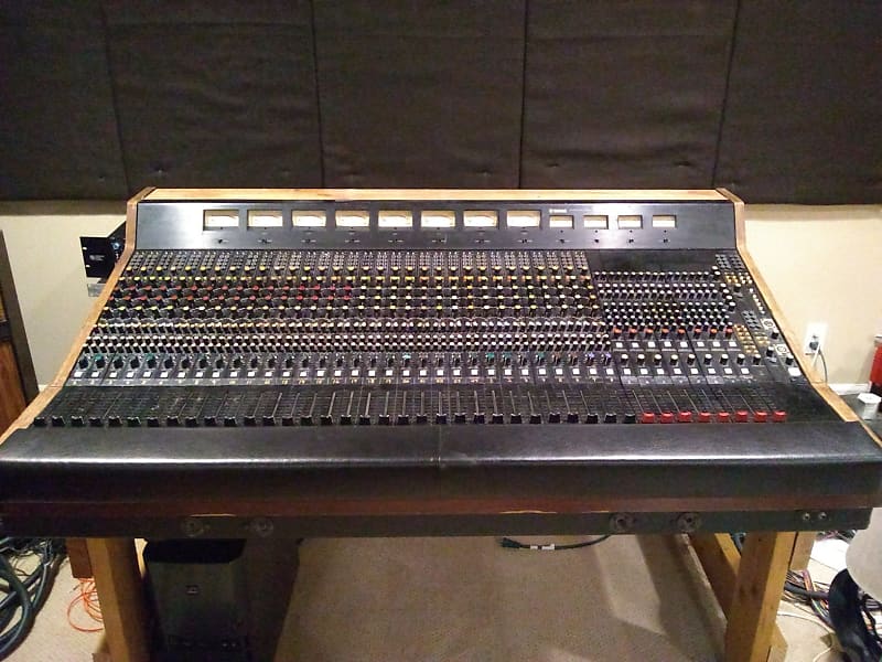 Yamaha PM2000 32 channel, recapped with opamp and 2bus mods | Reverb