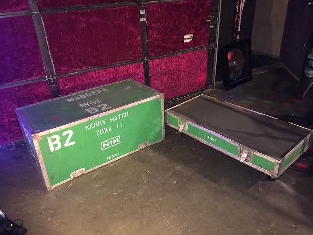Road/Flight Case Used Green | Reverb