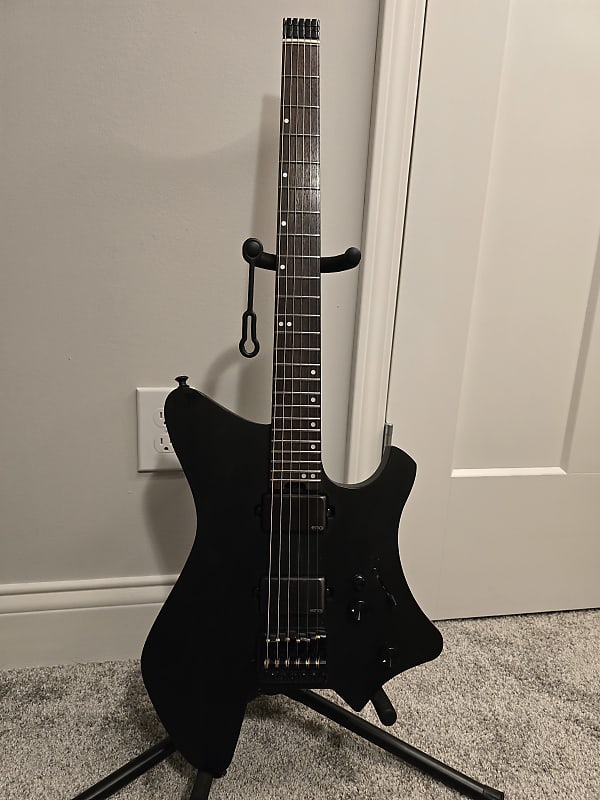 EART GW2 2020s - Black with active EMG Pickups | Reverb