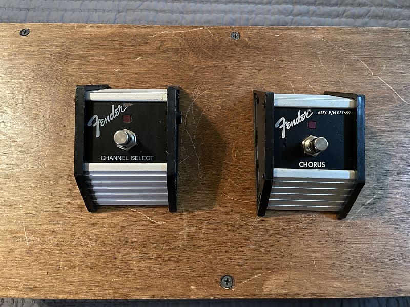 Pair of Fender Single Button Modern Foot Switch | Reverb