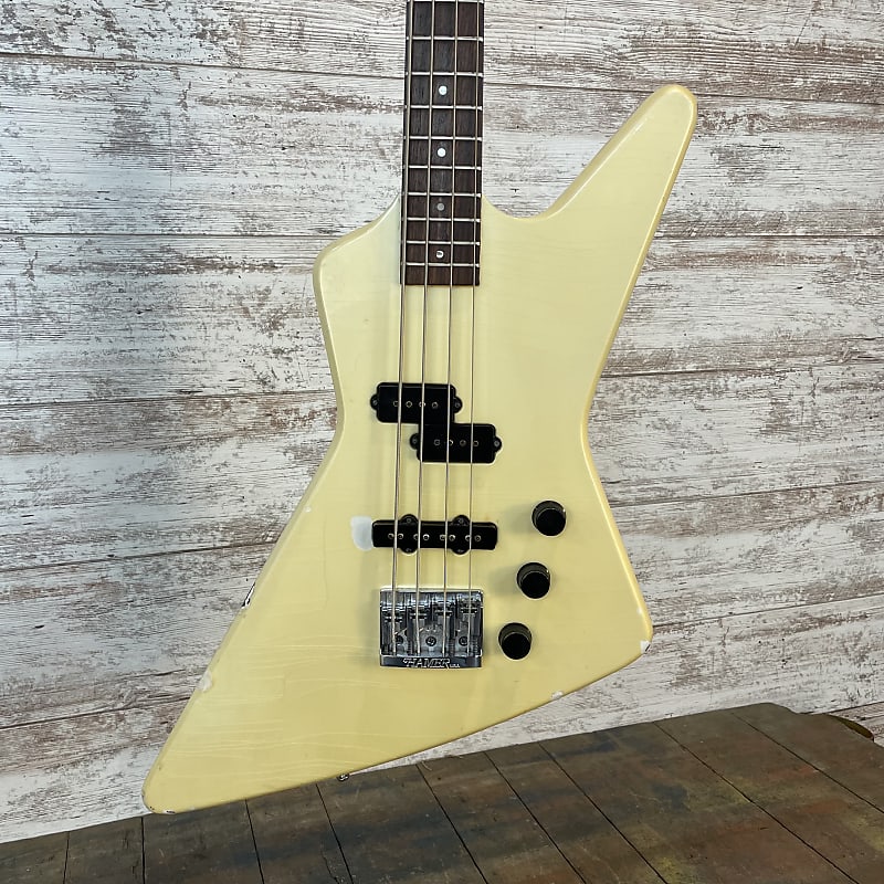 1983 Hamer Blitz Bass w/HSC | Reverb