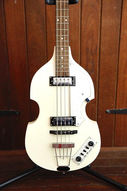 Hofner Ignition Series Violin Beatle Bass White Pre-Owned | Reverb