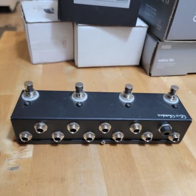 Loop Switchers 4 Channel True Bypass Looper Switcher | Reverb