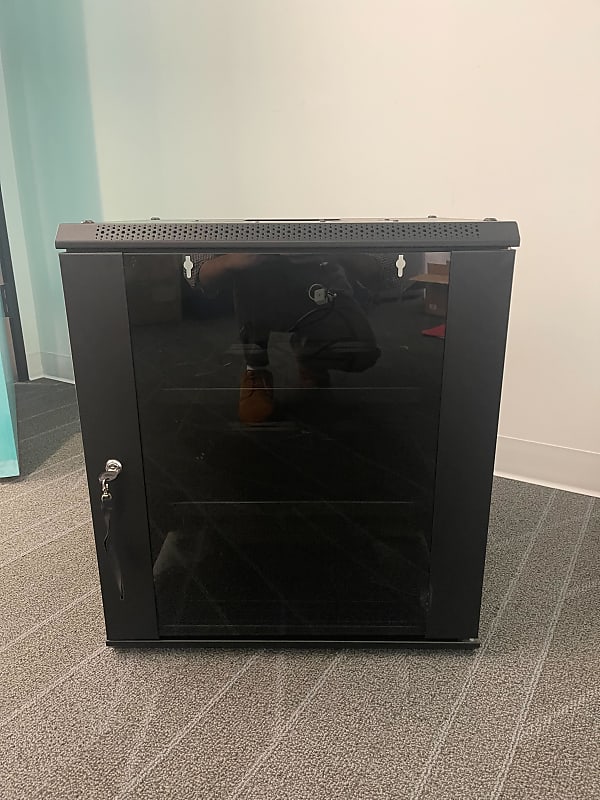 NavePoint 12U ISO Server Rack 2019 - Black | Reverb