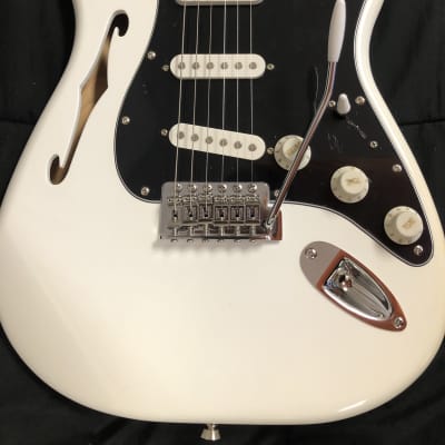 Fender Thin line, Stratocaster 2024 - White | Reverb