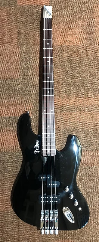 Tribe Headless 4 Bass in black Inc Gigbag | Reverb UK