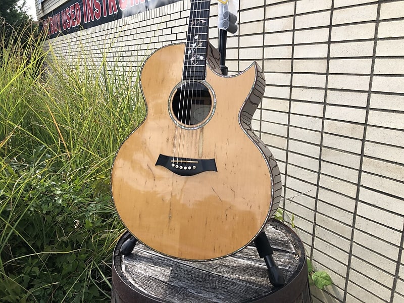 Vintage Taylor 915c Custom Acoustic Electric Jumbo | Reverb Canada