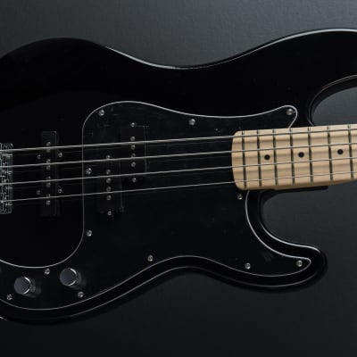 Squier Limited Edition Classic Vibe 70’s Precision Bass Sea | Reverb