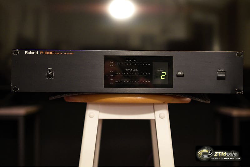 Roland R-880 Digital Reverb with GC-8 Graphic Controller | Reverb