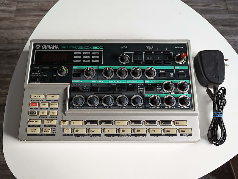 Yamaha DX200 Desktop Control Synthesizer FM Synthesis Synth | Reverb