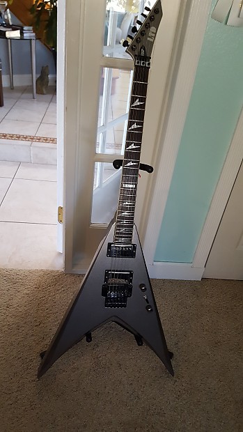 ESP LTD V350 Flying V with SKB Case | Reverb