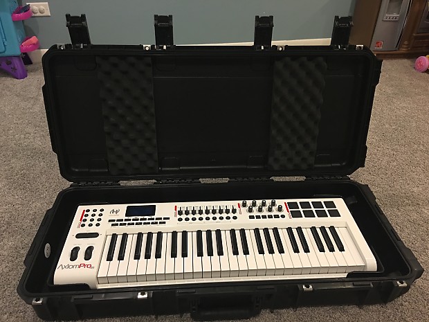 M-Audio Axiom Pro 49 MIDI controller w/ SKB iSeries hard | Reverb