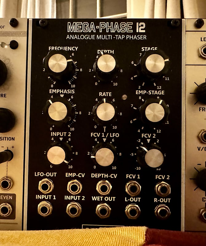 AJH Megaphase 12 - black | Reverb