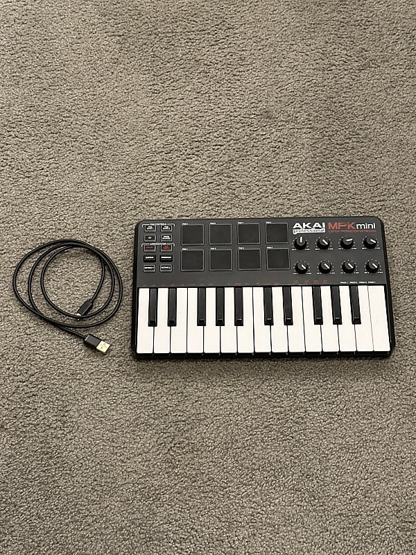 Akai MPK Mini Mk1 25-Key MIDI Controller 2012 - 2014 - Black | Reverb