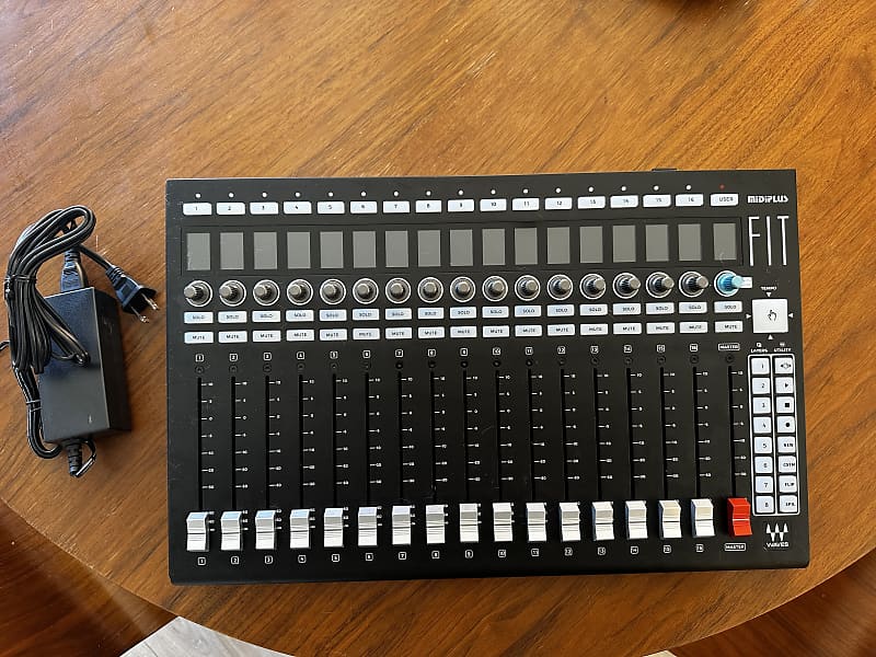 Waves FIT Controller for LV1 (Used once, MINT) | Reverb