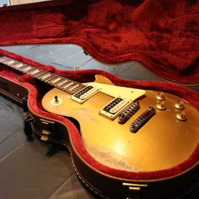 Gibson Les Paul gold with beautiful relic 1 off guitar | Reverb