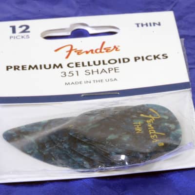 D'Andrea 355 Triangle Celluloid Guitar Picks One Dozen Heavy | Reverb