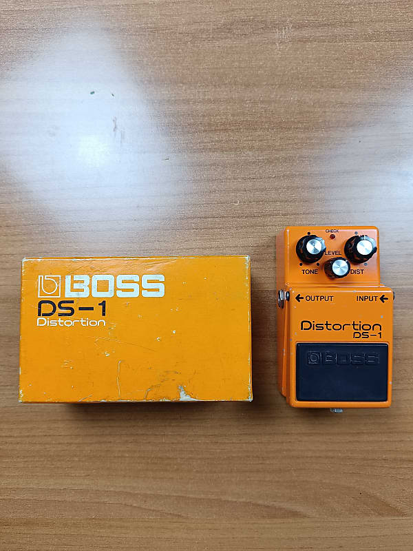 Boss Ds-1 Distortion Pedal 1980 [SN 0000](Long Dash,Silver | Reverb