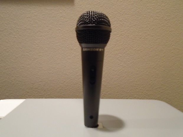 Samson R11 Hypercardioid Dynamic Microphone | Reverb