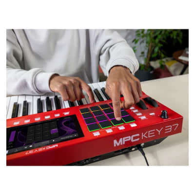 Akai MPC Key 37 Standalone Workstation Synthesizer | Reverb
