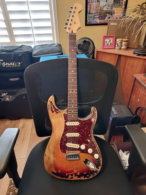 Partscaster Strat 2000s - Factory relic sunburst | Reverb