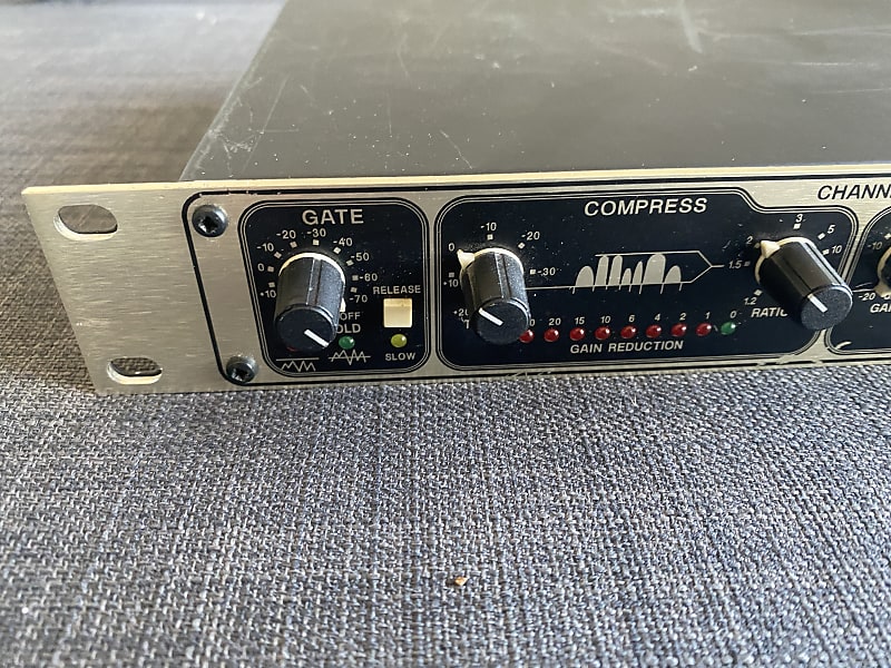 Drawmer MX30 Dual Gated Compressor Limiter | Reverb