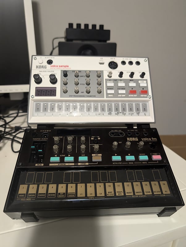 Korg Volca duo (Sample 2 and FM 2 with stand) | Reverb