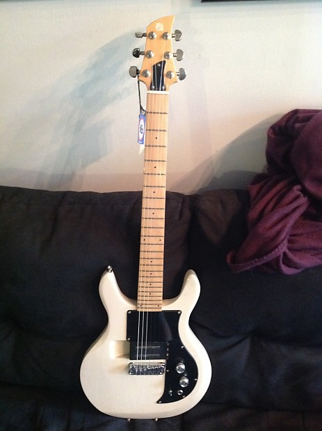 Ampeg AMG100 2010 White | Reverb