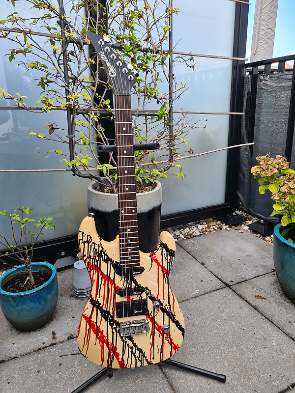 Charvel Charvette Model 200 1990 Blood Spatter | Reverb