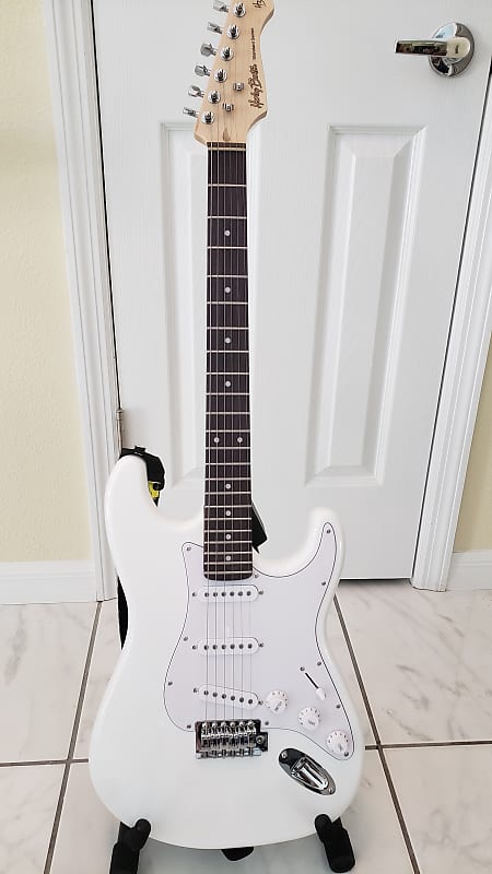 Harley Benton ST-20 WH Standard Series 2024 - White | Reverb