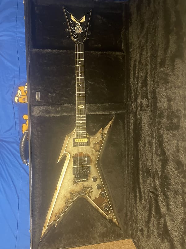 Dean USA Rust Razorback 2006 - Hand painted rust | Reverb