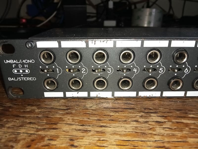 Hosa $80 ships free super flexible 3 Mode patchbay PHB-265 | Reverb