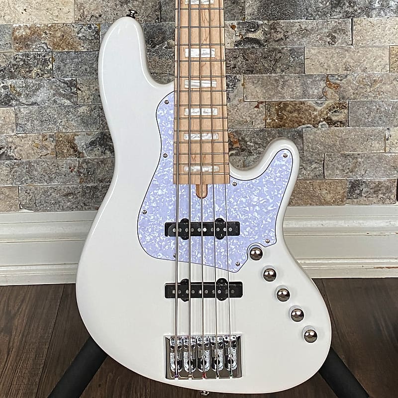 Cort Elrick NJS5 5-String Bass - Alder, White, w/Gig | Reverb Canada