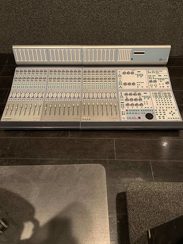 Digidesign Icon D-commnd 24 controller 2011 Blue | Reverb
