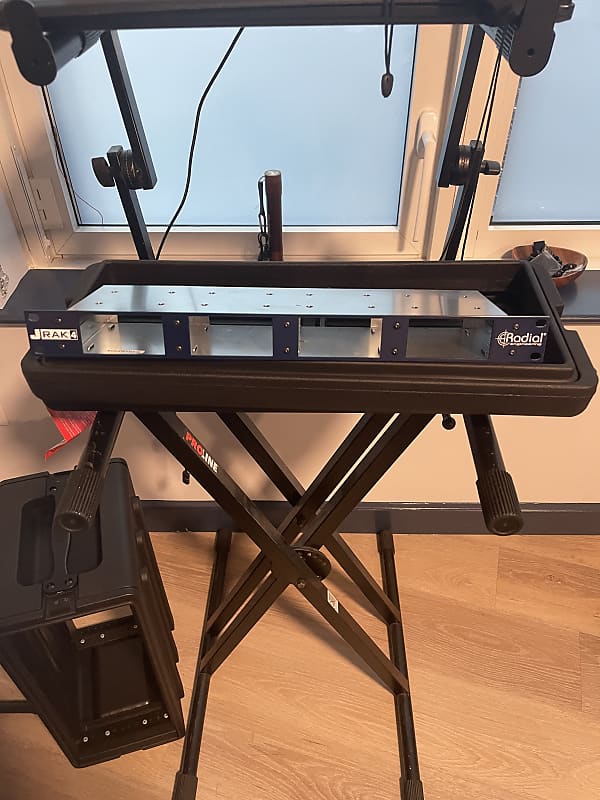 Radial Radial j rak 4 slot rack mount converter - Blue | Reverb