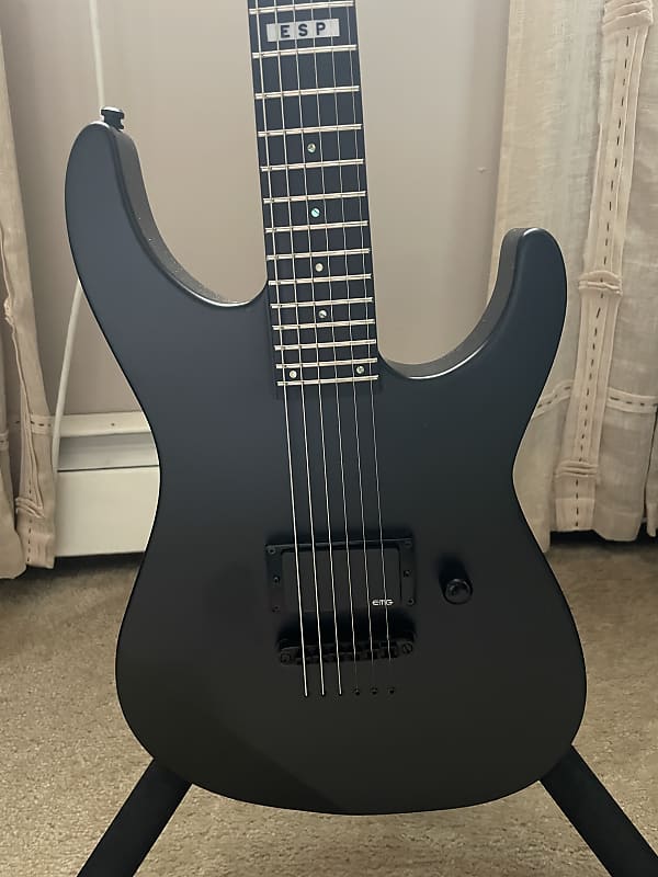 ESP E2 - Black | Reverb