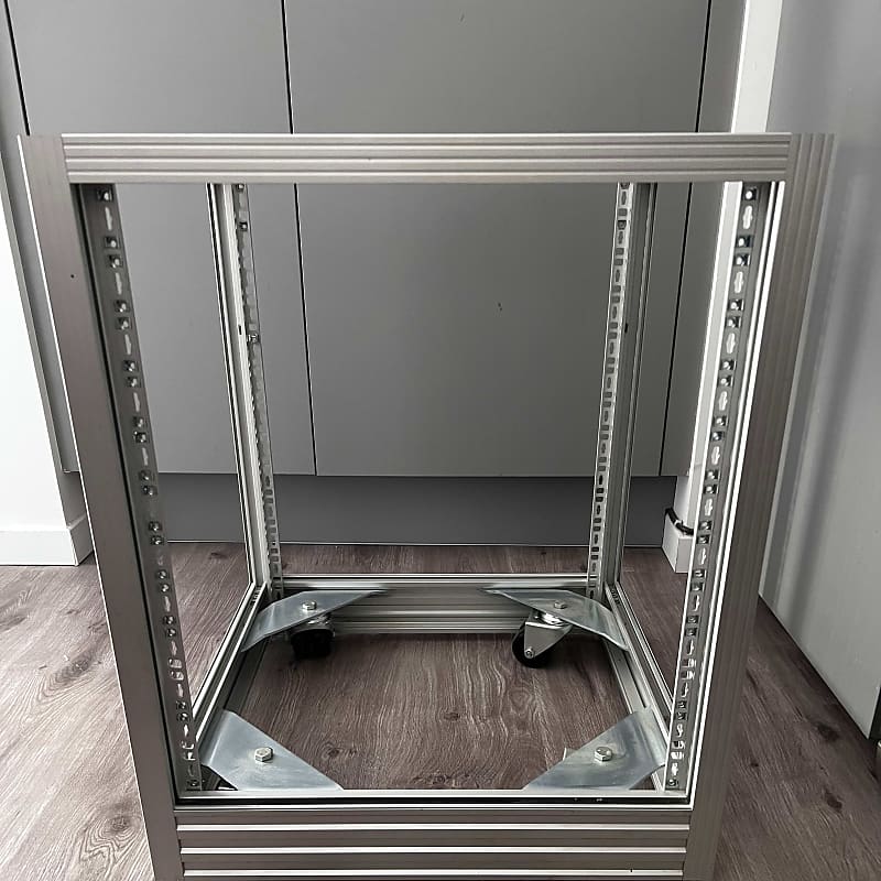 Studio Rack 12U | Reverb