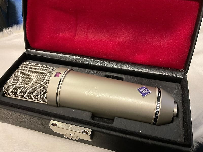 Neumann Neumann U87 Ai | Reverb