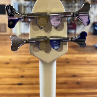 Yamaha Motion Bass III - White | Reverb